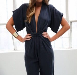 Plunging Necklines. Still HOT? How To Do This Trend | Fashion Tag Blog
